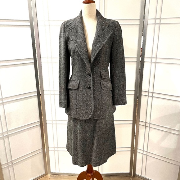 Evan Picone | Skirts | Vintage Evan Picone 0 Wool Herringbone Skirt ...